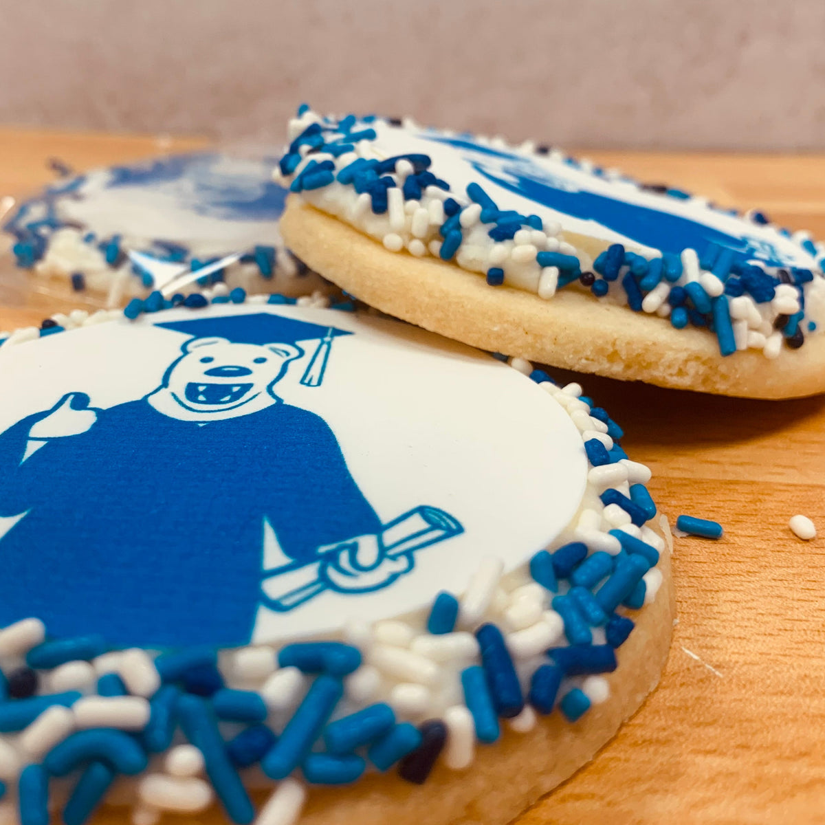 Graduation Lion Cookie, Individual – Penn State Bakery